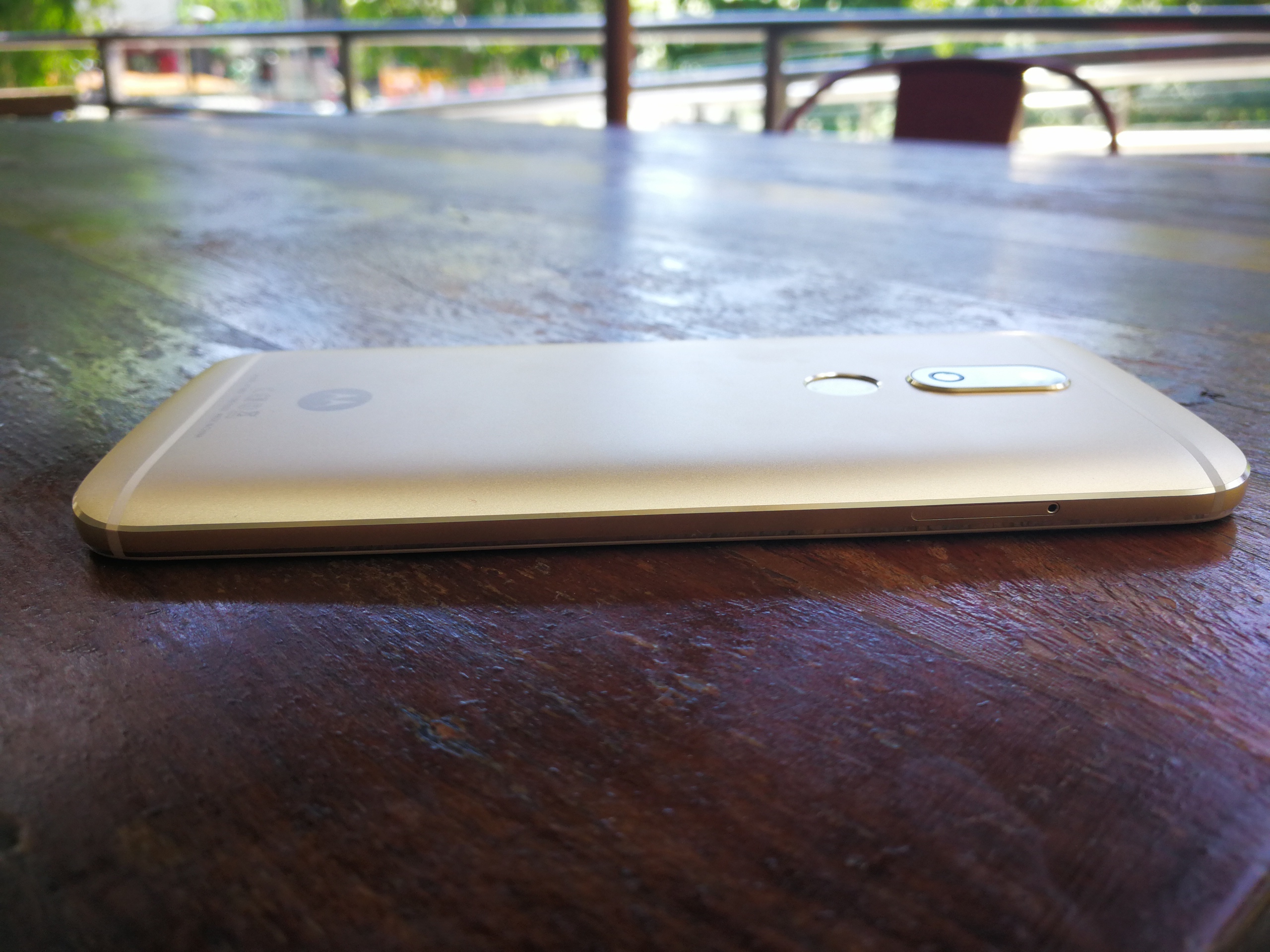 Motorola Moto M officially arrives in the Philippines – ManilaShaker ...