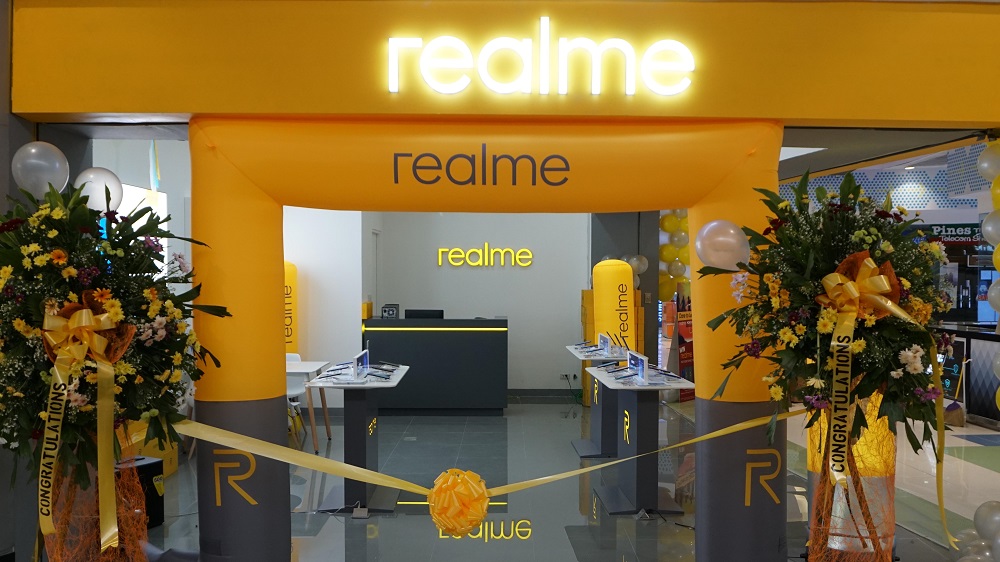 Realme Opens First Concept Store At SM City Fairview Realme Opens First Concept Store At SM City Fairview